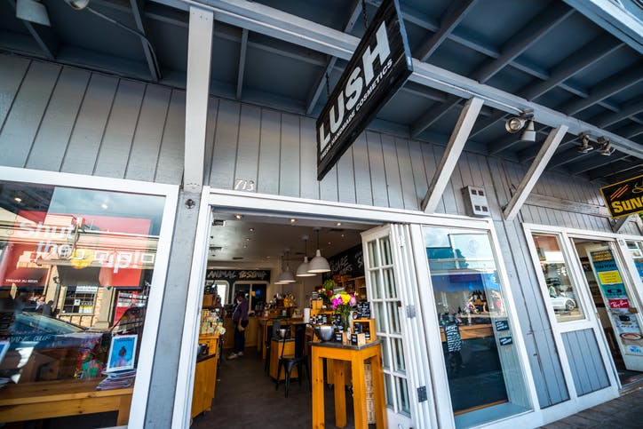 Seven innovators of the in-store customer experience